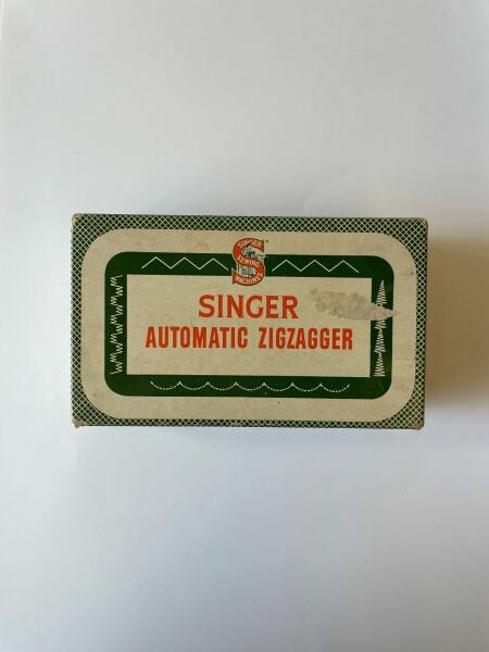 Singer Automatic zigzagger box – Textile Center