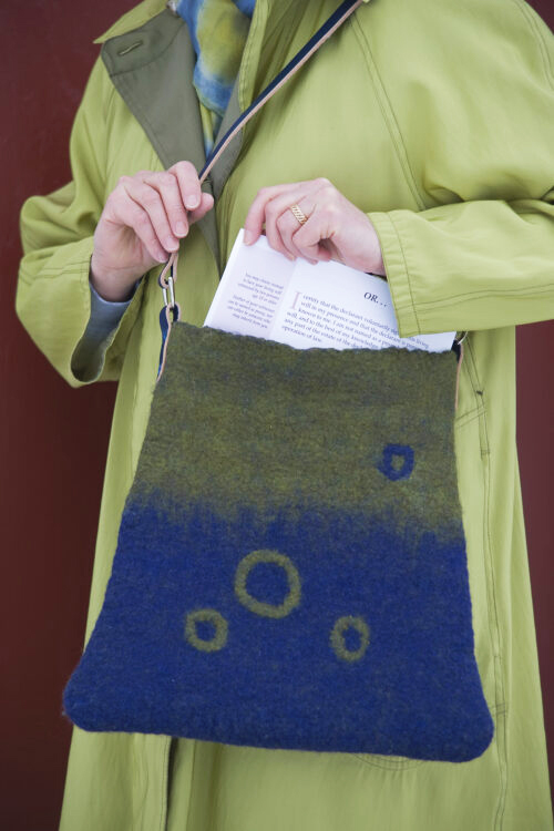 Granbeck-Felted-tote2 – Textile Center